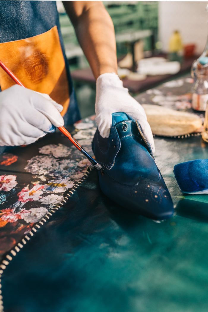 Alena 3 Raso Nero – Melvin & Hamilton